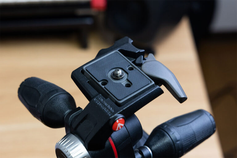 manfrottoのアルカスイス互換クイックリリースプレート「200PL Pro」に換えたら快適すぎた！ - ディレイマニア